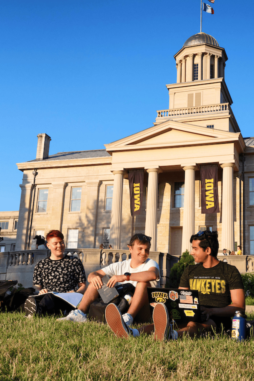Admissions Viewbook | The University of Iowa